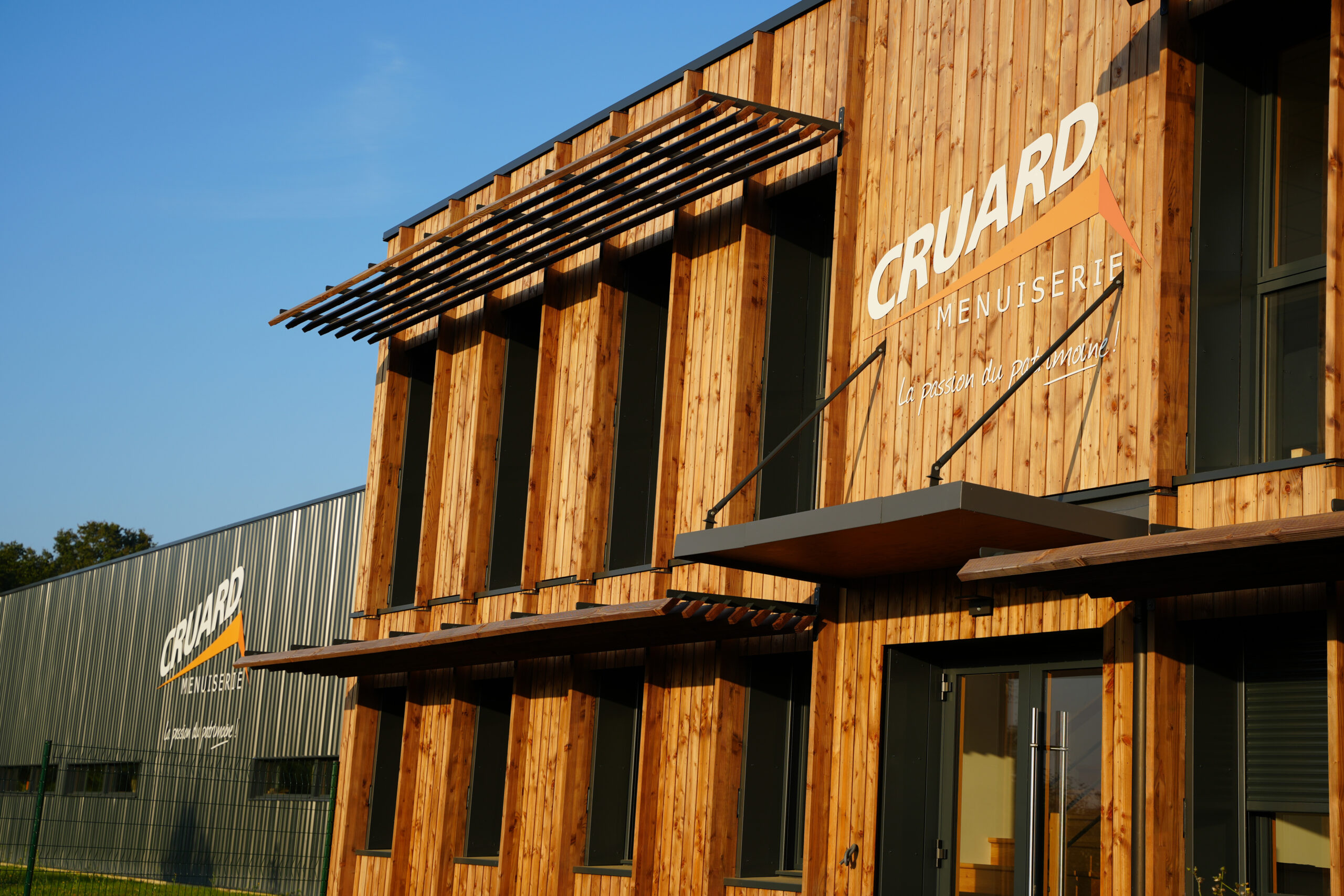 CHATEAU-GONTIER SUR MAYENNE (53) – CRUARD MENUISERIE - Cruard Charpente ...